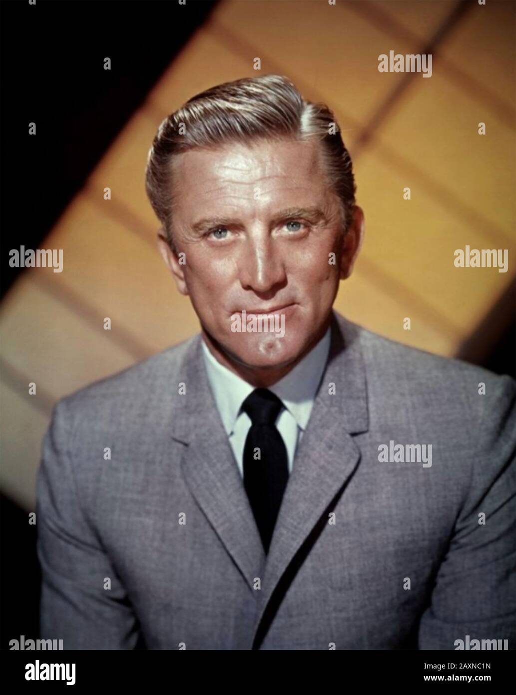 KIRK DOUGLAS (1916-2020) American film actor about 1950 Stock Photo - Alamy