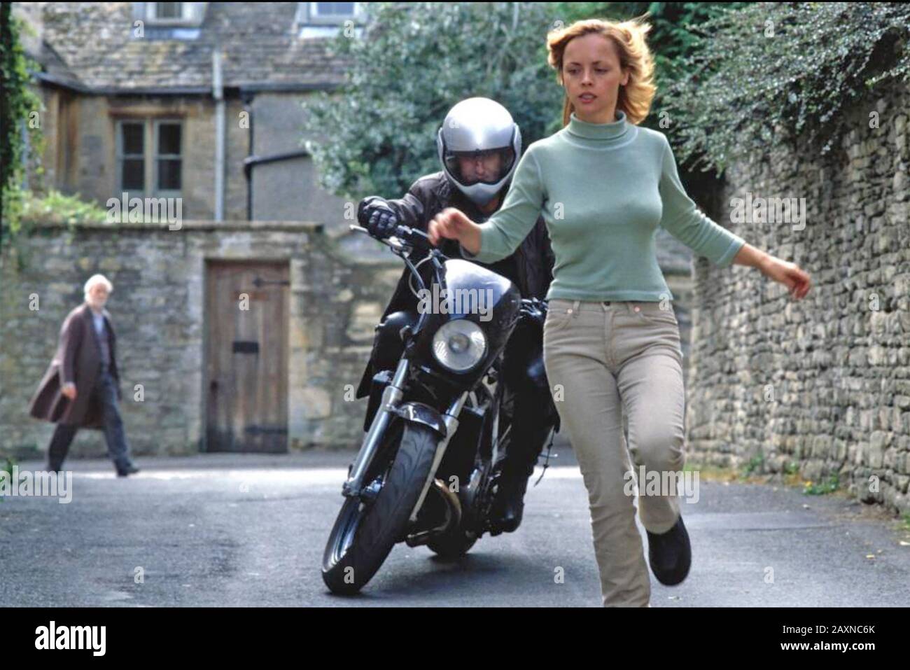 THE GATHERING 2002 Granada Film Productions movie with Christina Ricci ...