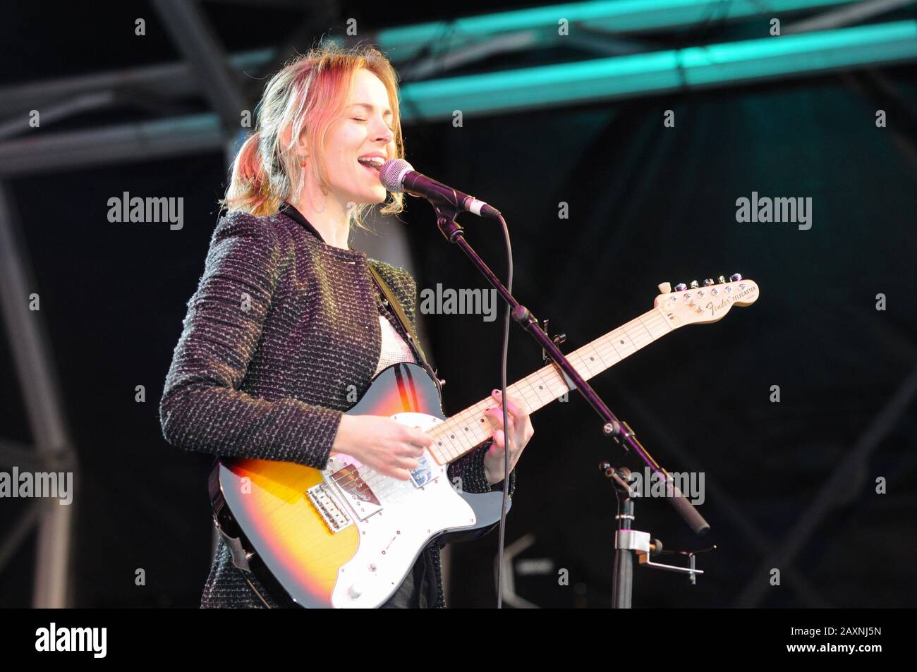 Gemma hayes singer hi-res stock photography and images - Alamy