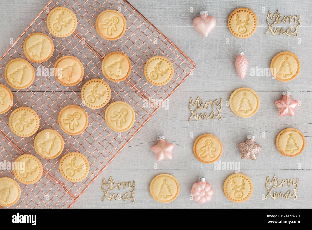 Christmas biscuits, cooling rack, gingerbread man, reindeer, Christmas ...