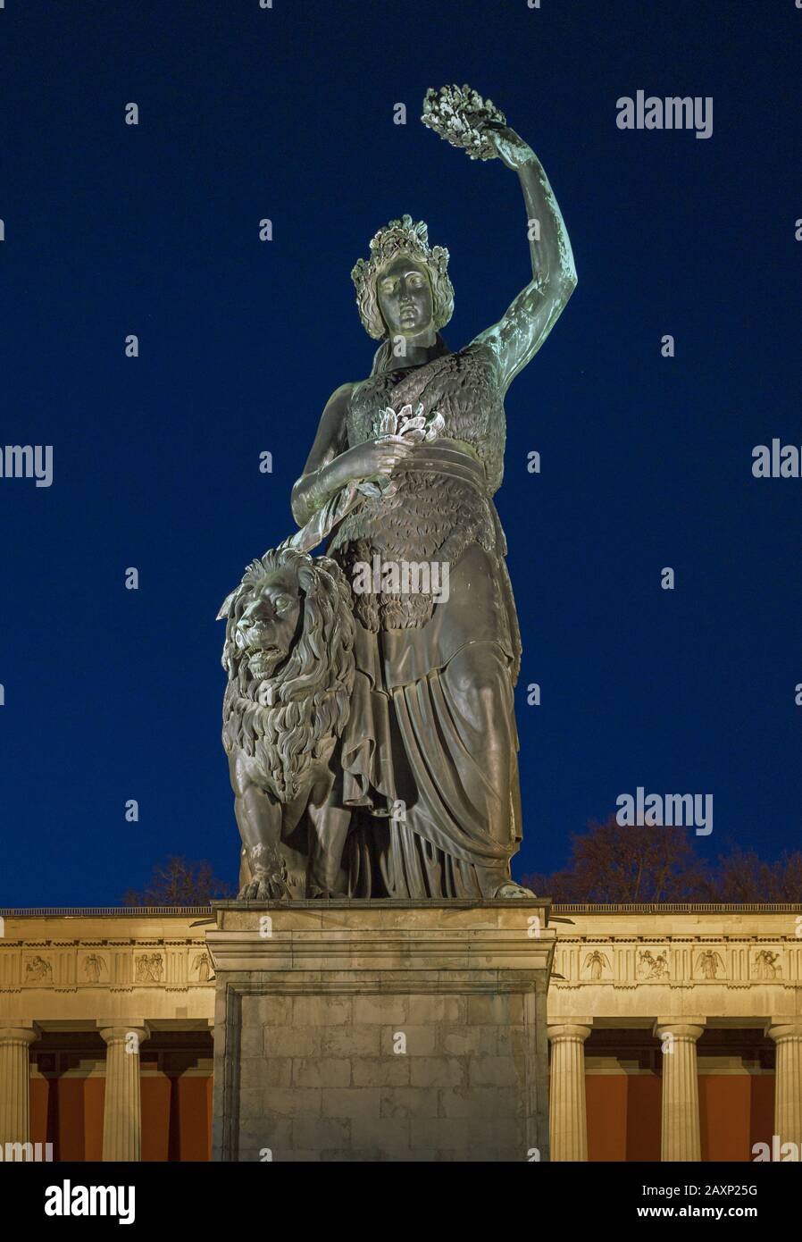 Bronze statue Bavaria in Munich, Bavaria, Germany Stock Photo - Alamy