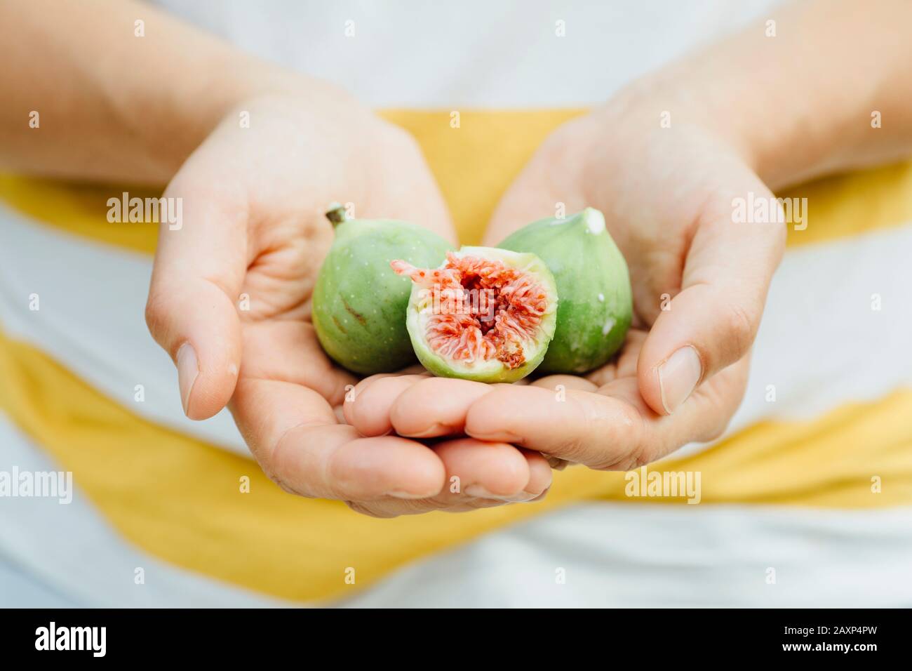 Striped figs hi-res stock photography and images - Alamy