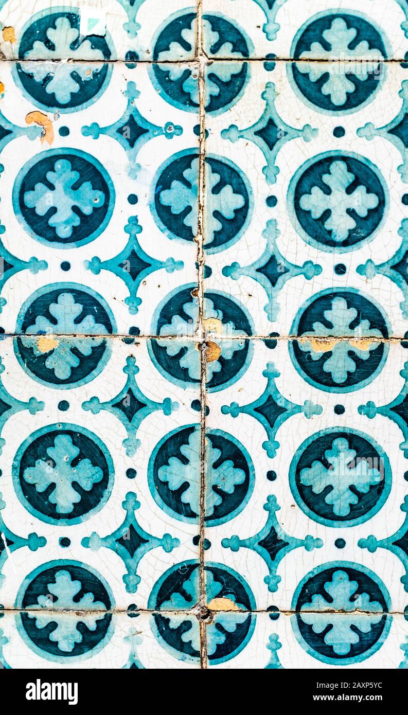 Teal tile pattern hi-res stock photography and images - Alamy