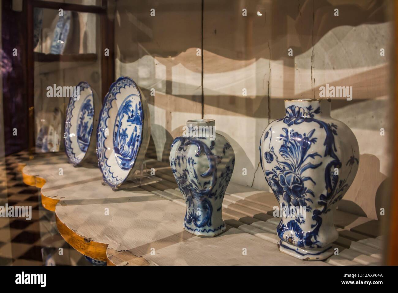 The History Of Delft Pottery – Dutch Delft Blue Over The, 41% OFF