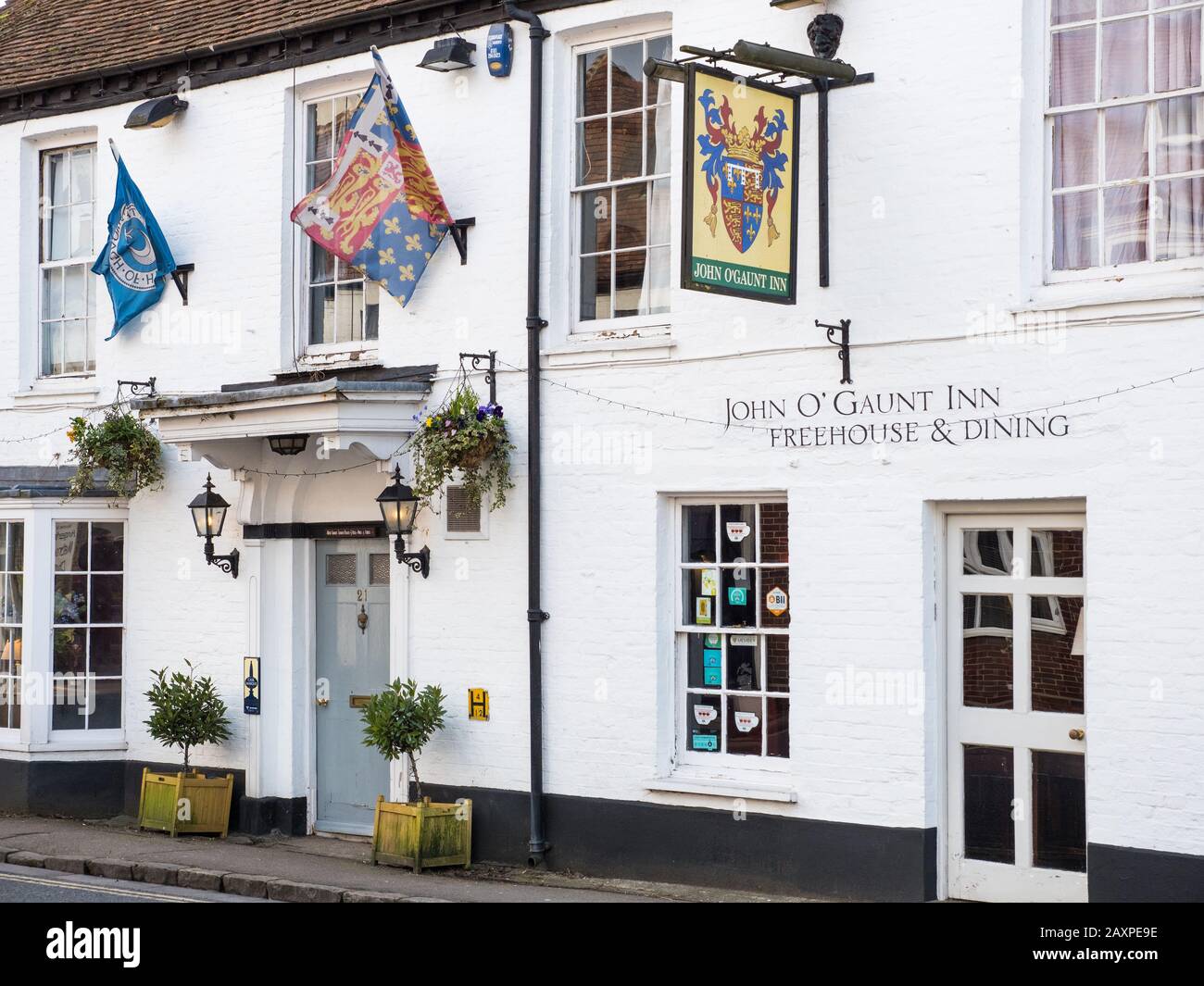 John o gaunt hungerford pub hi-res stock photography and images - Alamy