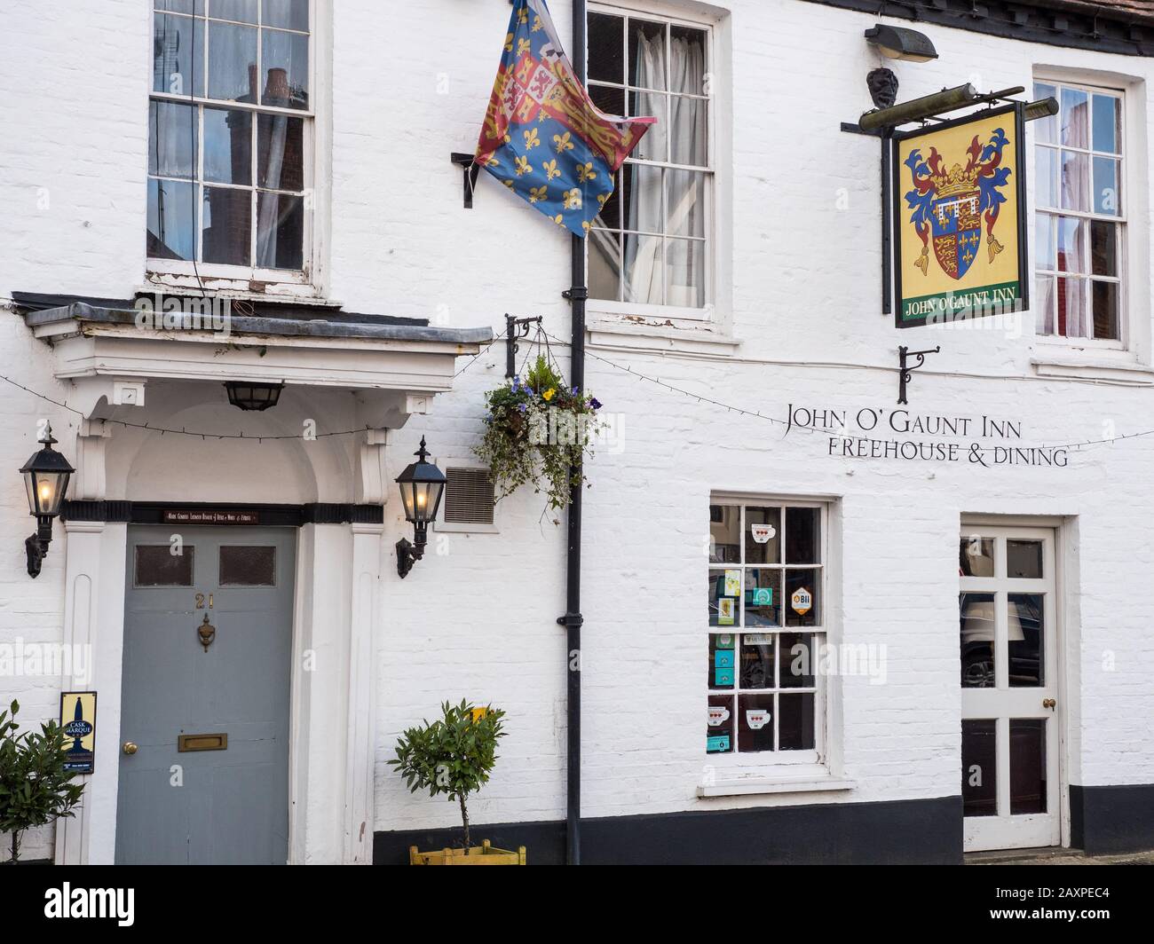 John o gaunt hungerford pub hi-res stock photography and images - Alamy