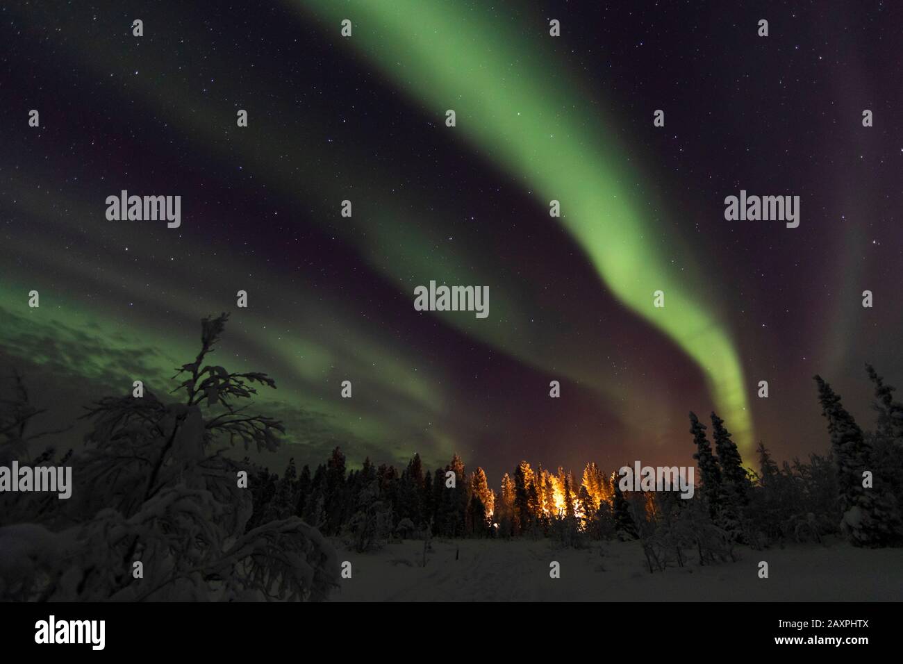 Northern lights shining brightly hi-res stock photography and images ...