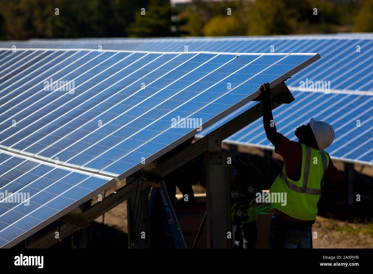 Open panels hi-res stock photography and images - Alamy