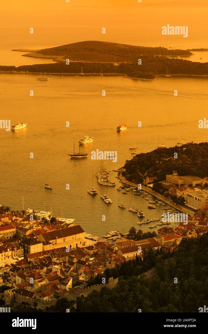 Lightened border hi-res stock photography and images - Alamy