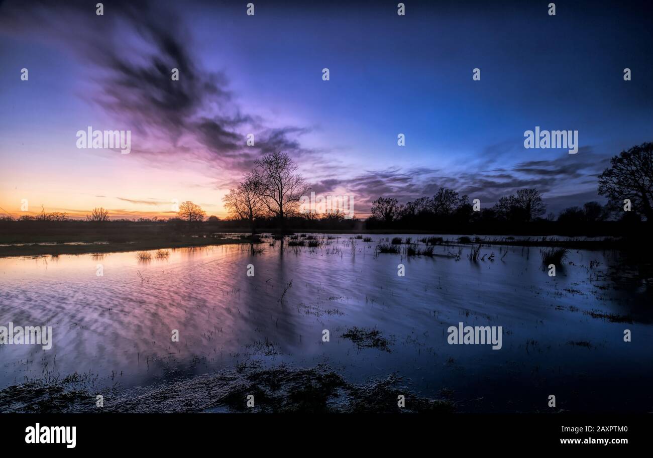 Plains sunset hi-res stock photography and images - Alamy