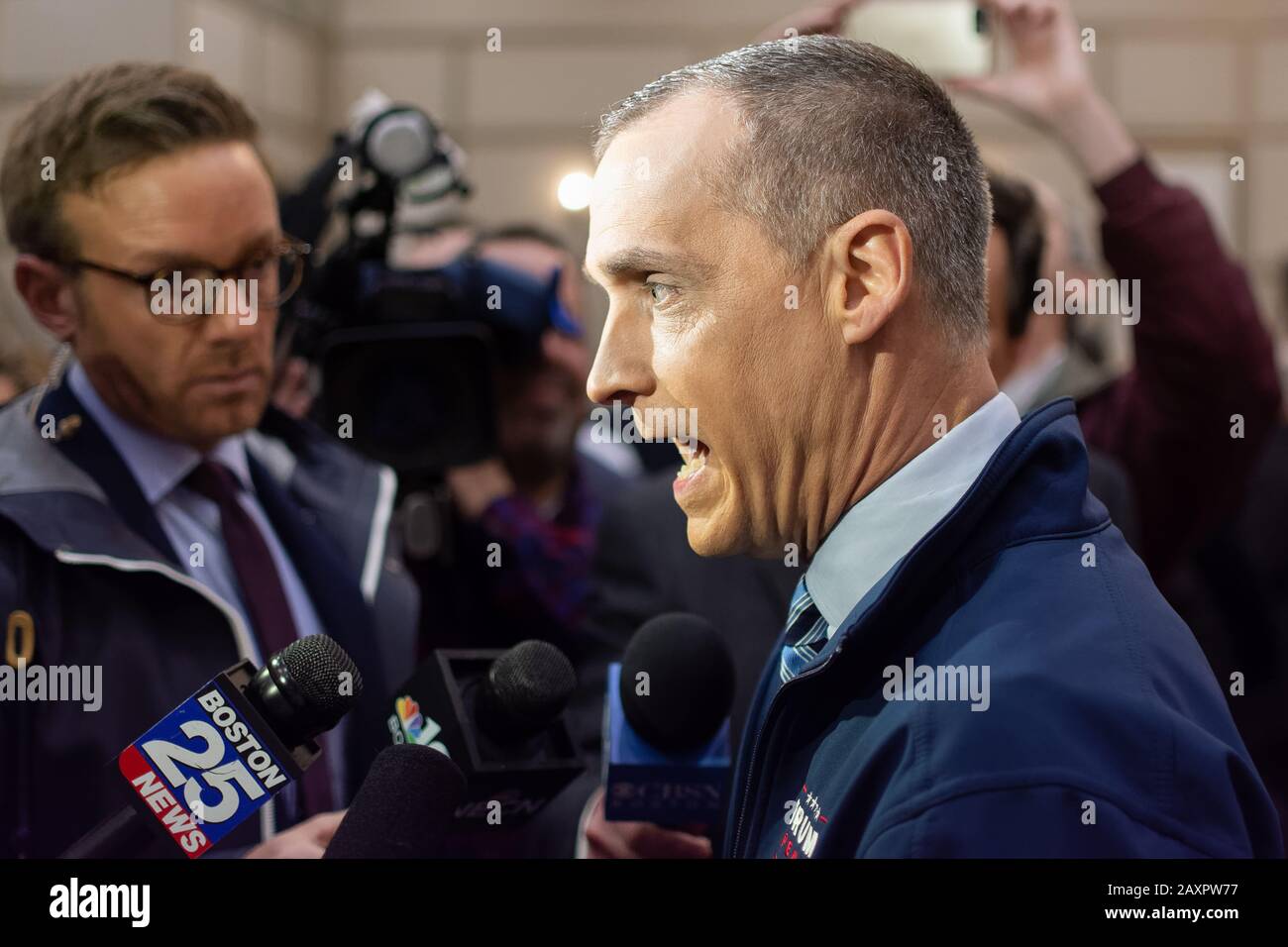Corey Lewandowski surrounded by press turns up the intensity while ...