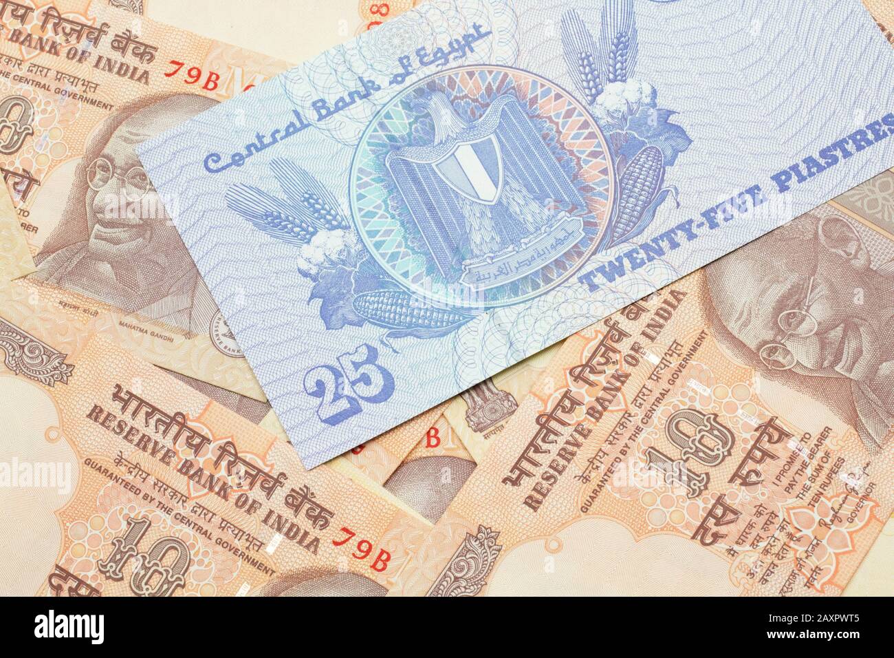 Egypt coins notes hi-res stock photography and images - Alamy