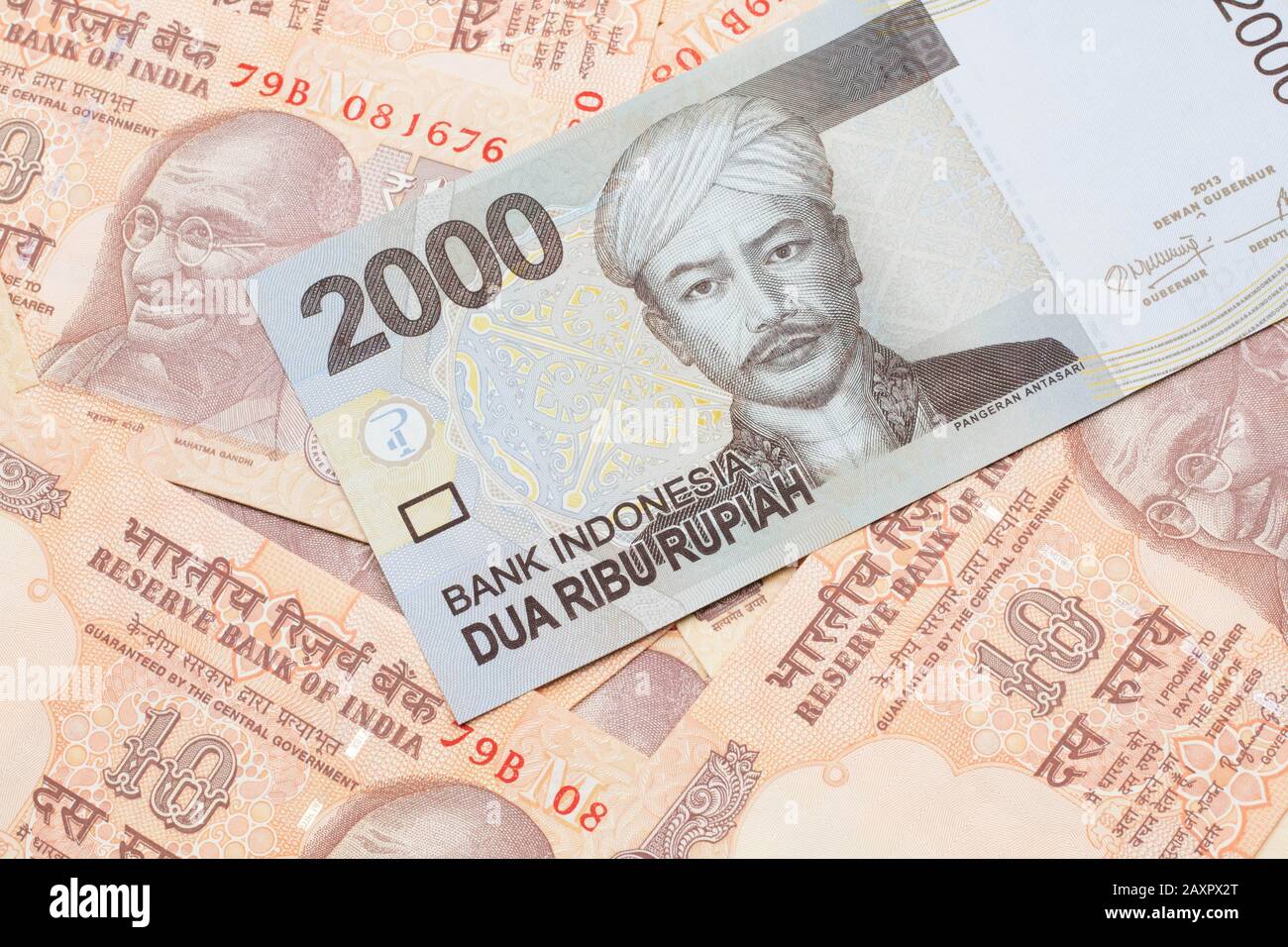 Two Rupee Note High Resolution Stock Photography and Images - Alamy