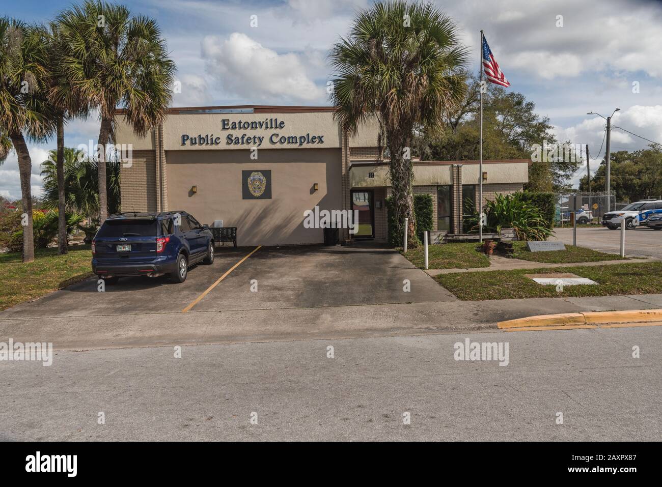 Police station florida exterior hi-res stock photography and images - Alamy