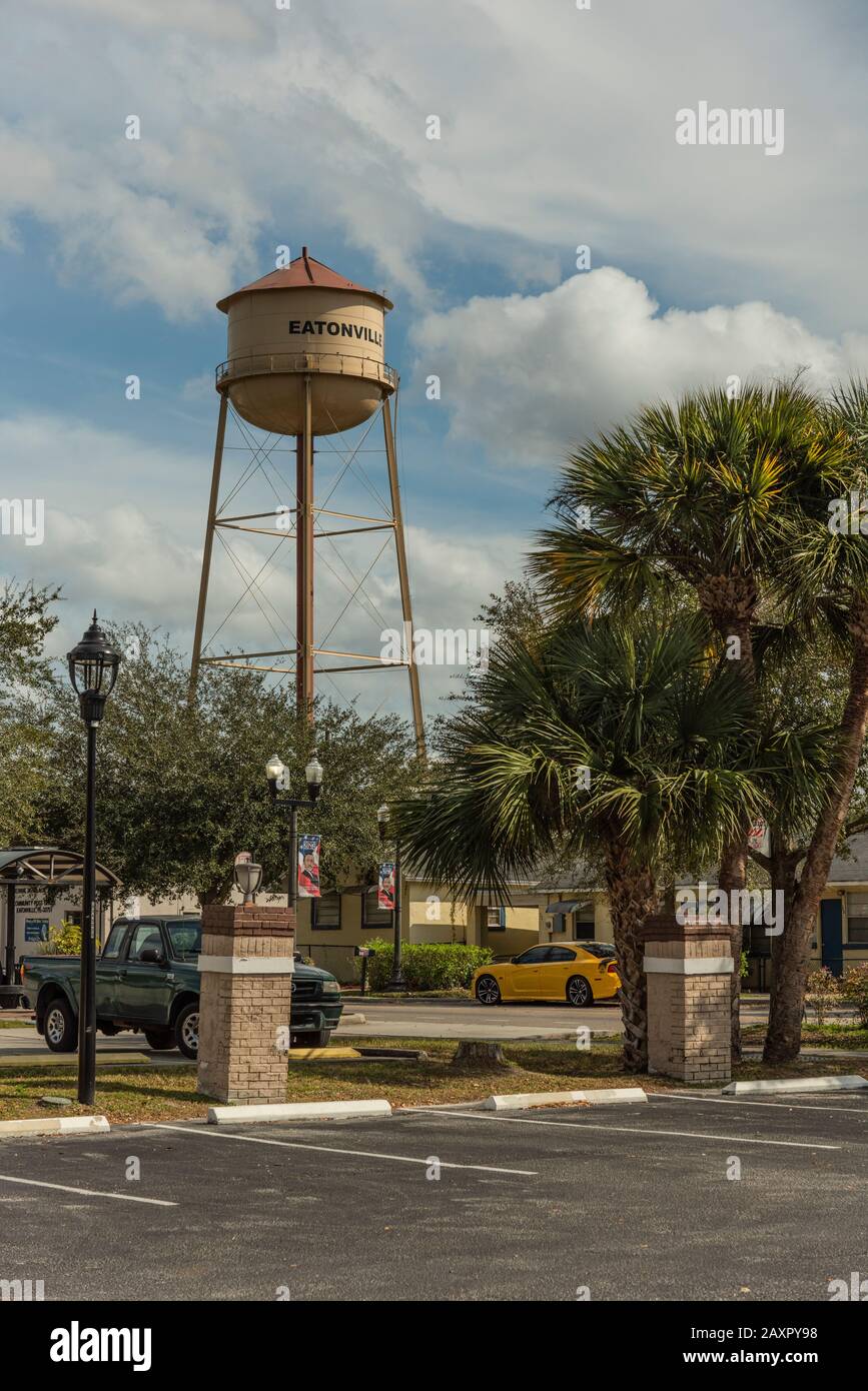 Florida water tower hi-res stock photography and images - Alamy