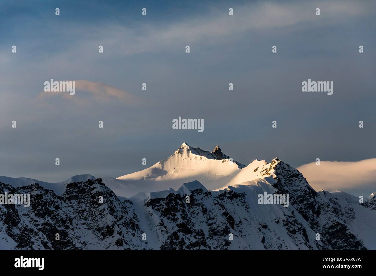 Alpine border hi-res stock photography and images - Alamy