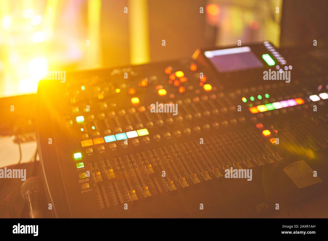 Digital console hi-res stock photography and images - Alamy