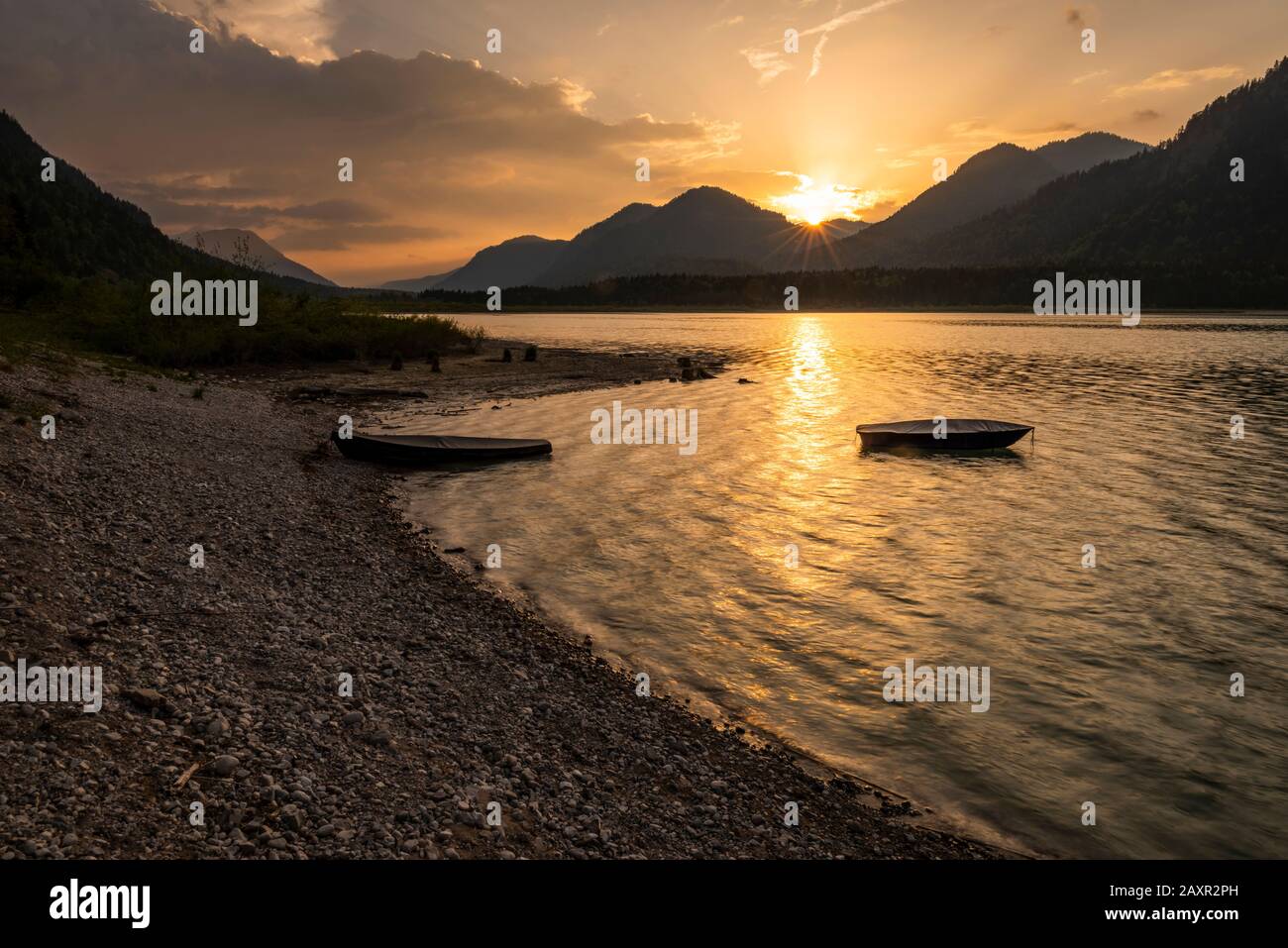 Sunbeam dam hi-res stock photography and images - Alamy