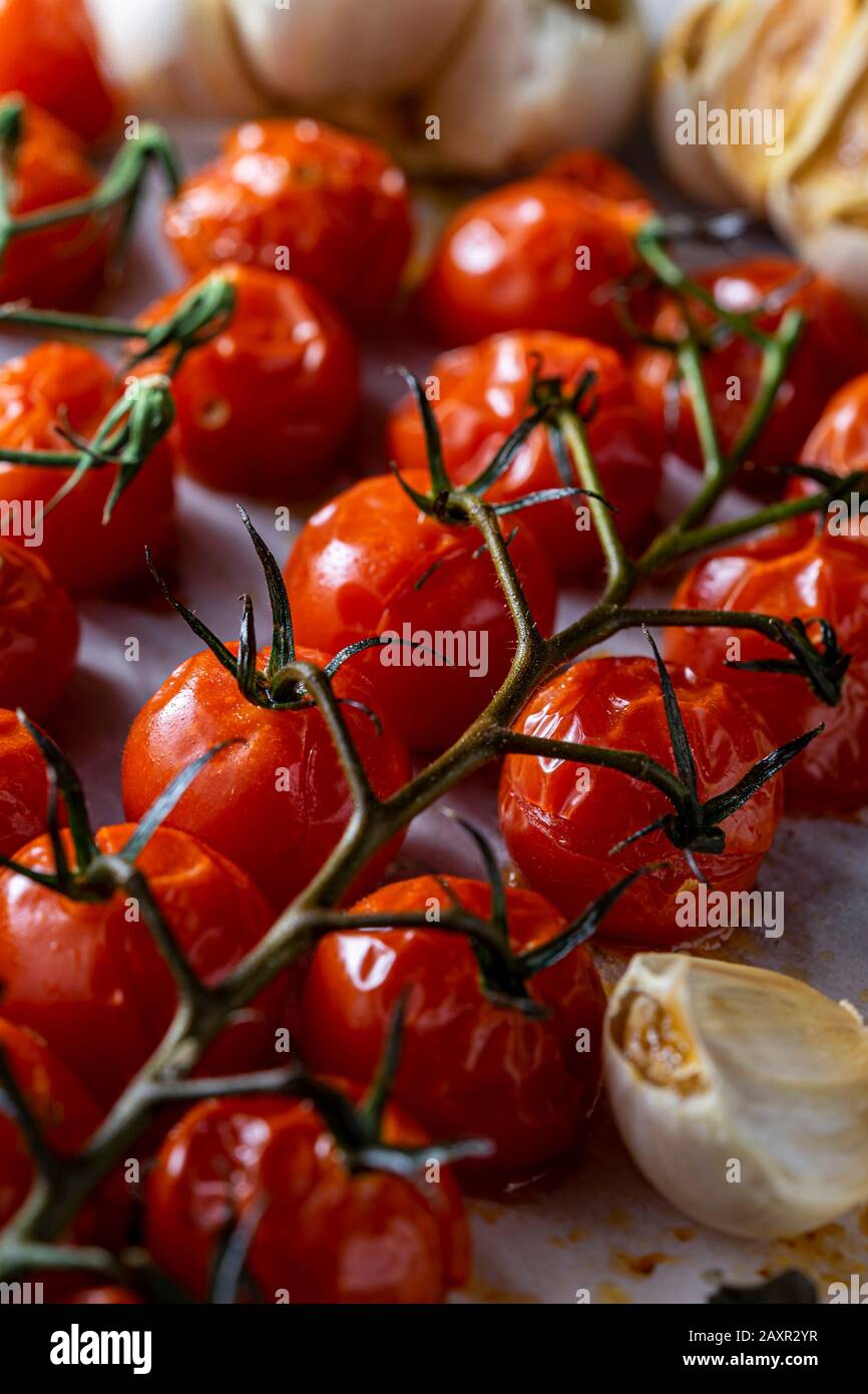 Vine ripe hi-res stock photography and images - Alamy