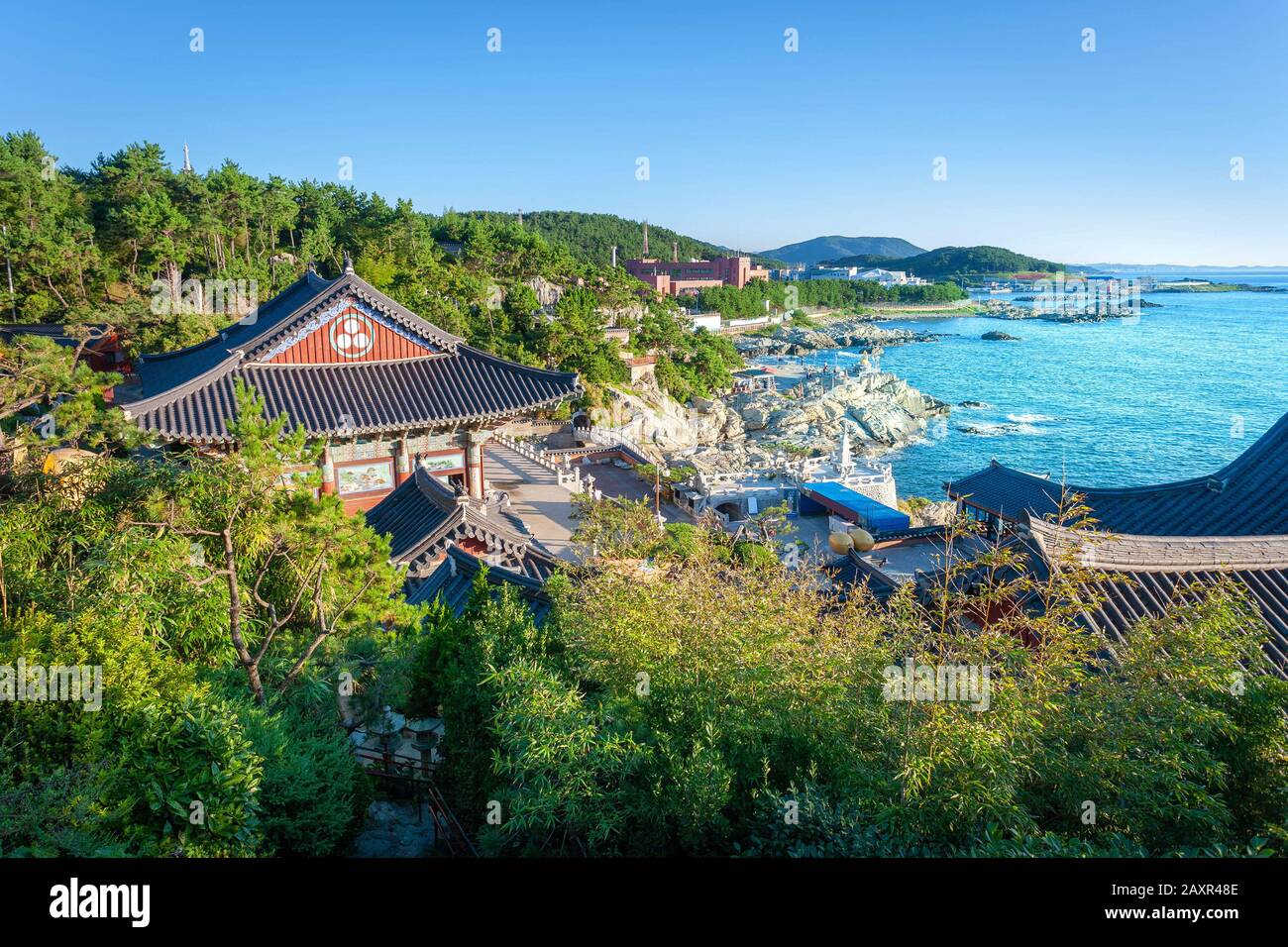 Busan landscape at Haedong Yonggungsa Temple in Busan, South Korea ...