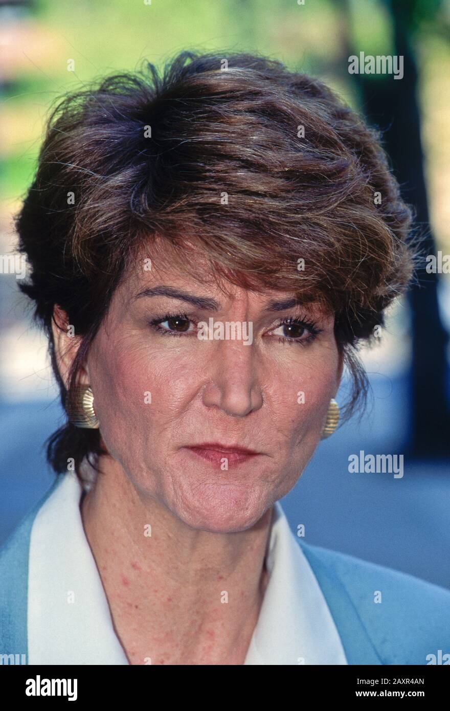 Cnbc 1999 hi-res stock photography and images - Alamy
