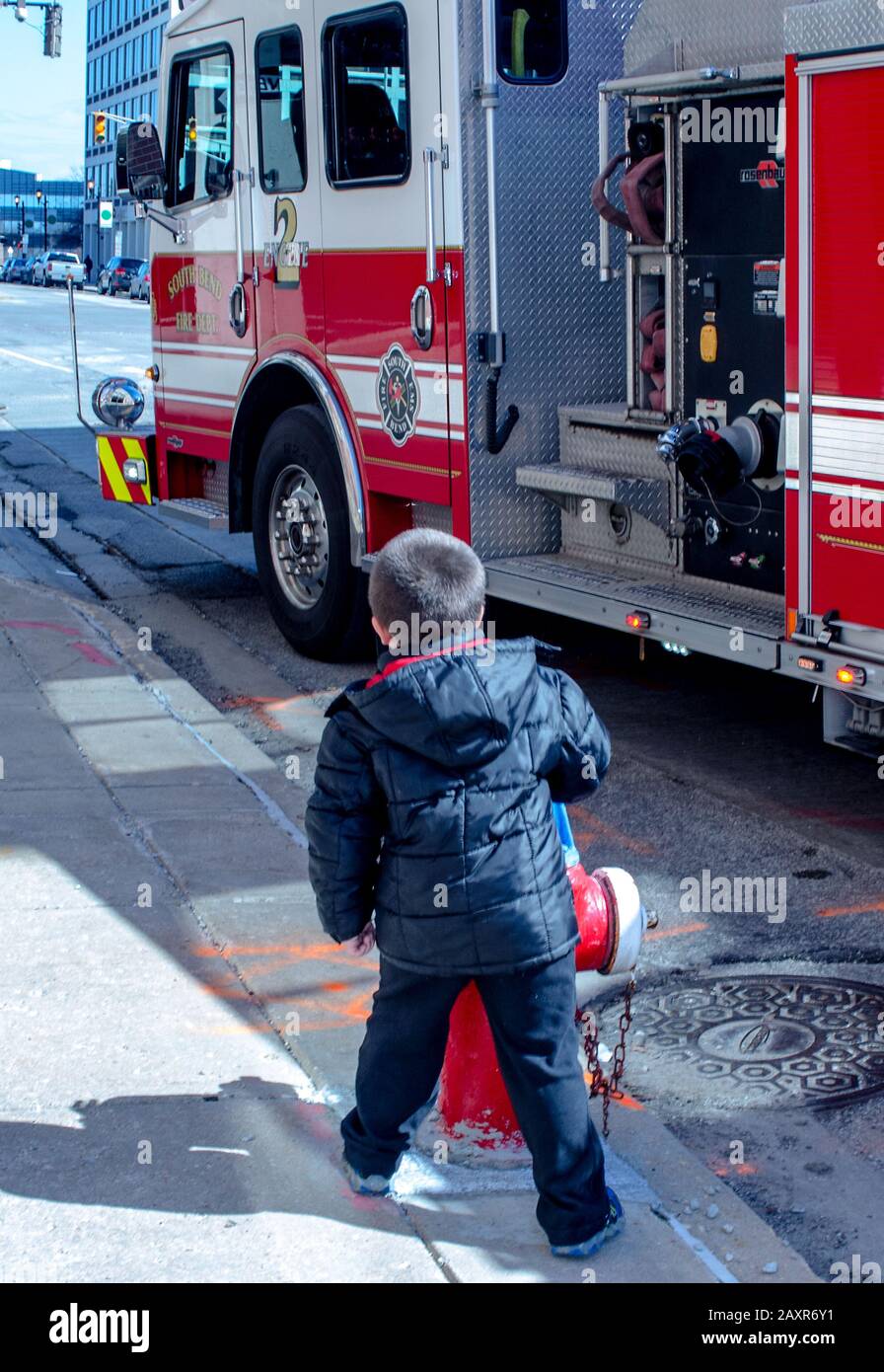 Little boy firefighter uniform hi-res stock photography and images - Alamy