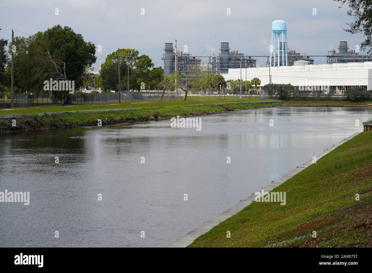 Florida manatee power plant hi-res stock photography and images - Alamy