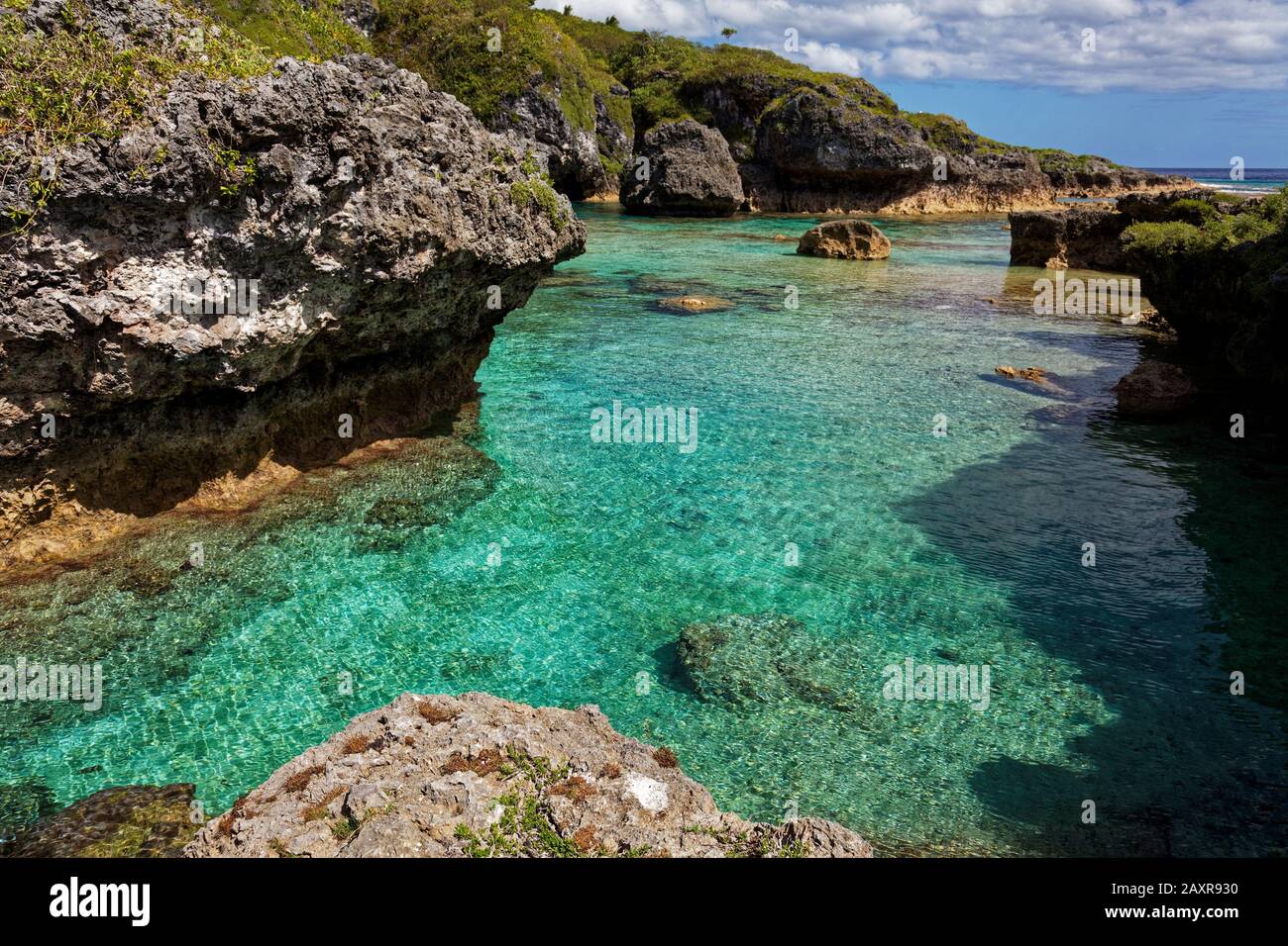 Limu Pools swimming and snorkelling on the northwestern coast of the ...
