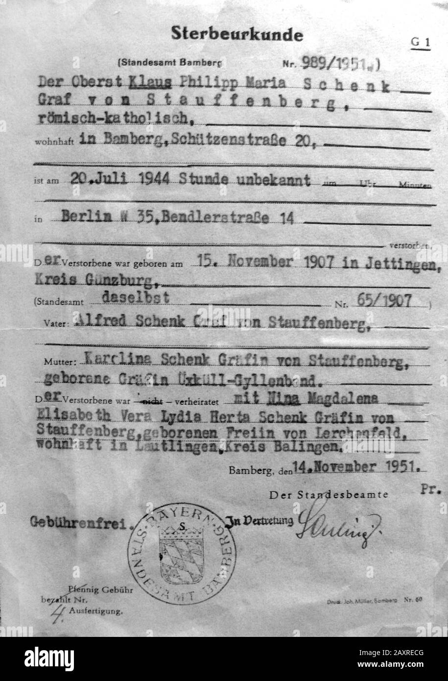 Hitler death certificate hi-res stock photography and images - Alamy