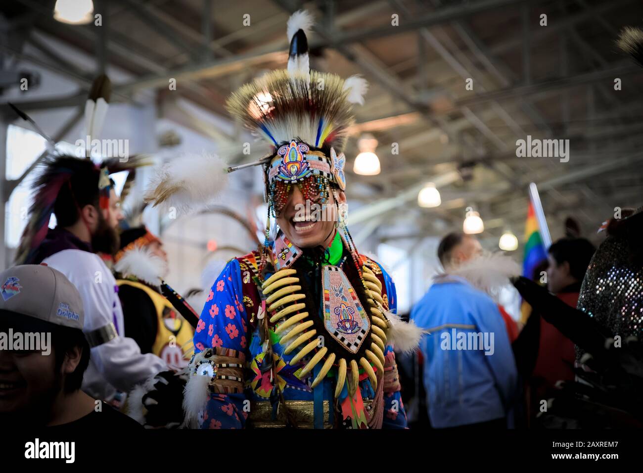 Indigenous man wearing regalia outfit costume hi-res stock photography ...