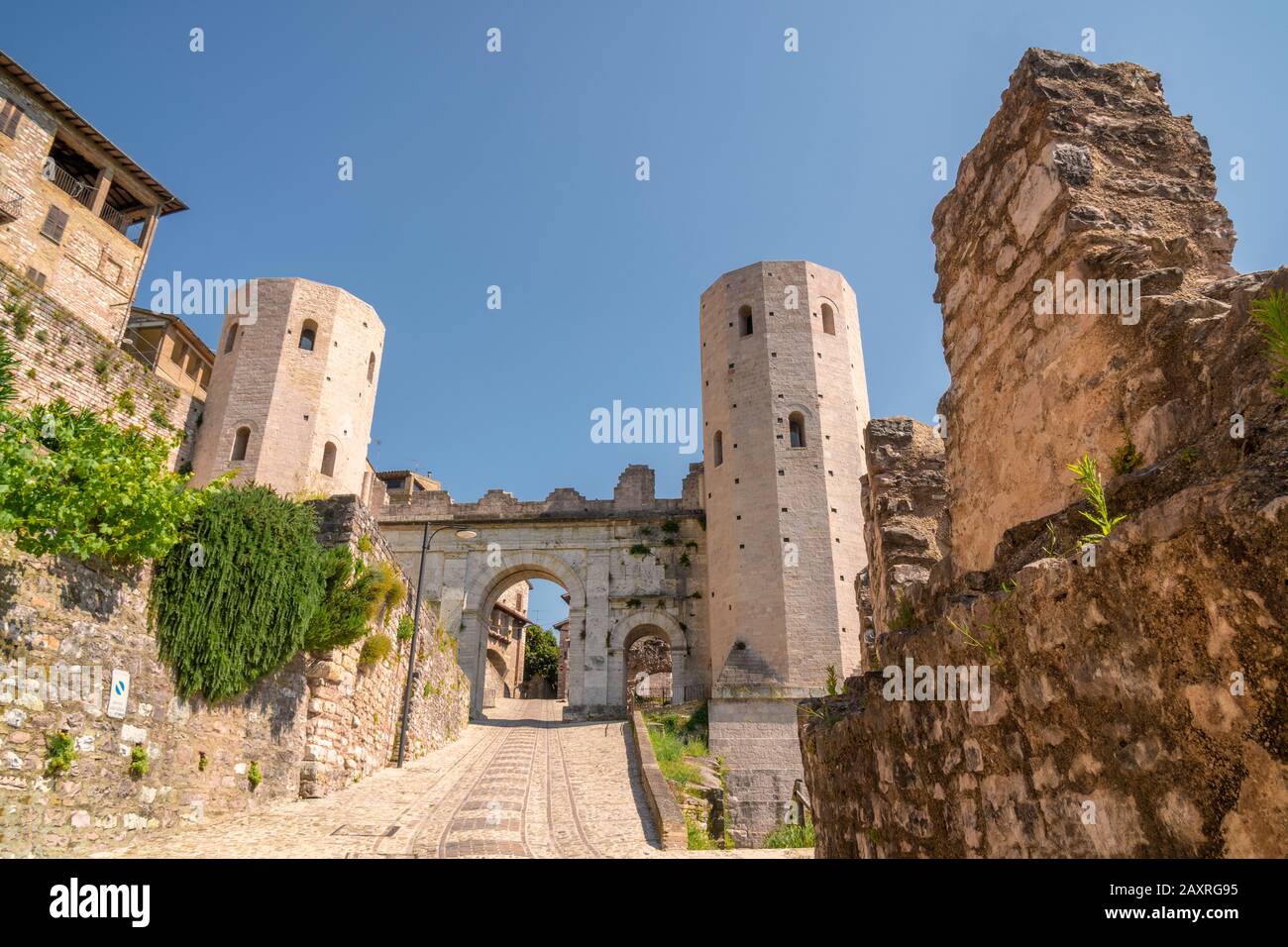 Torre di Properzio, Spello city gate, Perugia province, Umbria, Italy ...