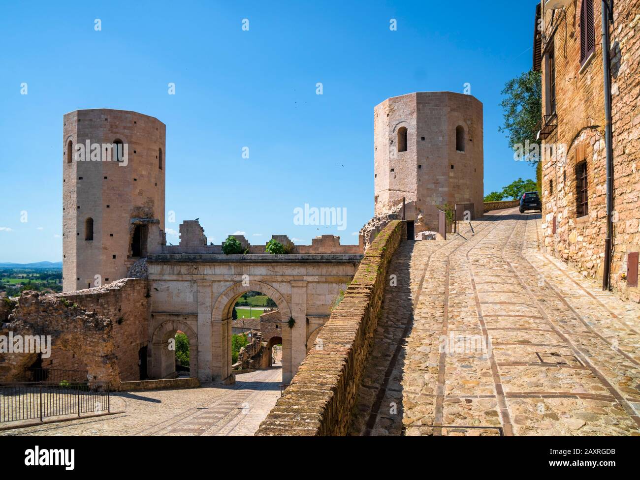 Torre di Properzio, Spello city gate, Perugia province, Umbria, Italy ...