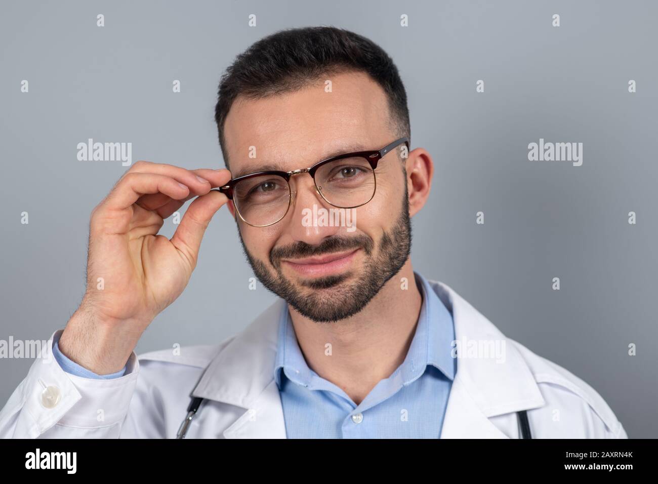 Millennial eyeglasses hi-res stock photography and images - Alamy