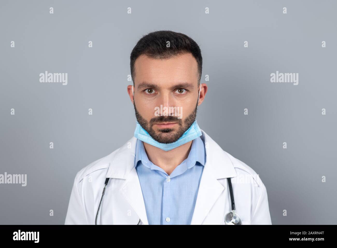 Close up picture of a serious doctor Stock Photo - Alamy