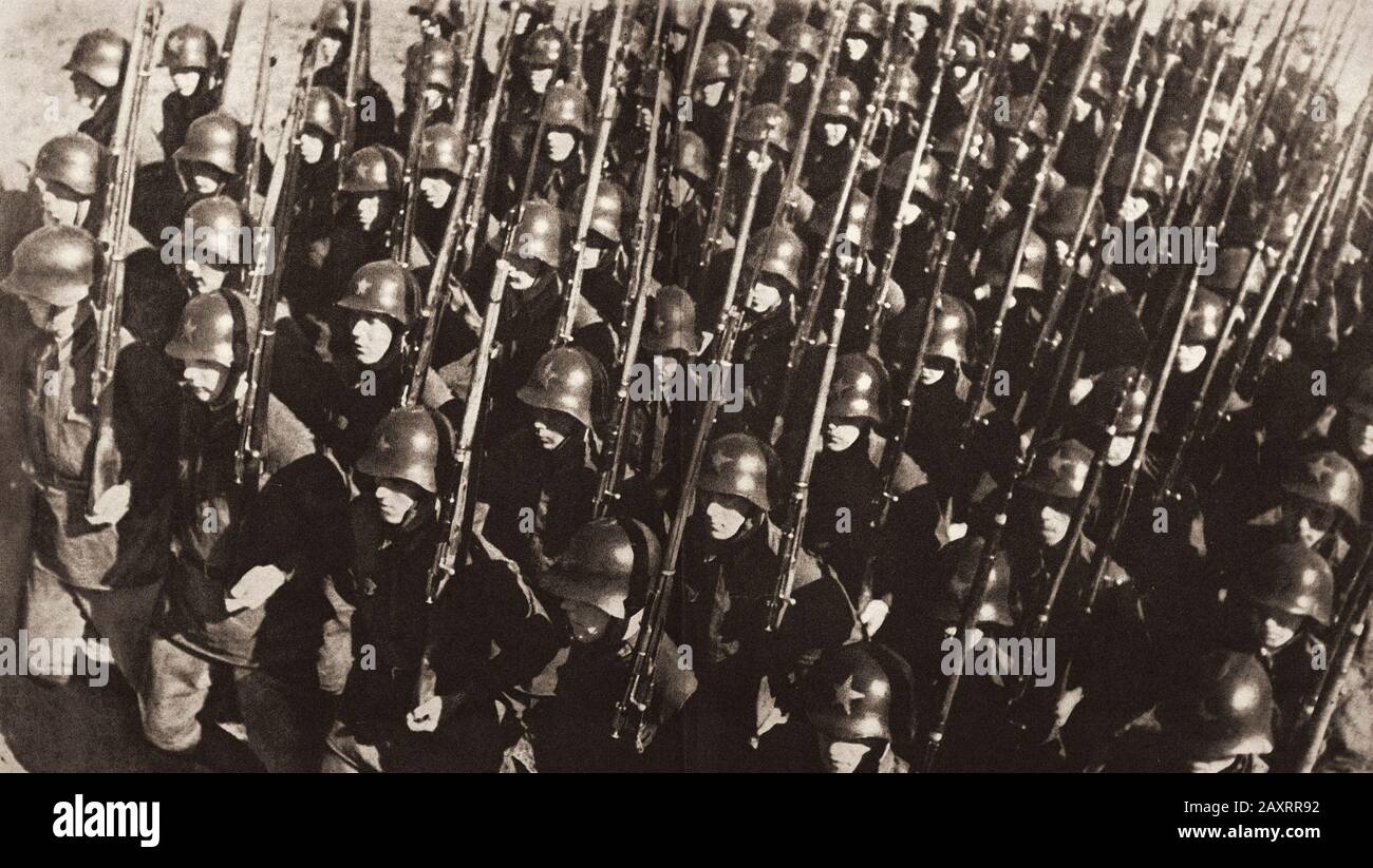 Soviet propaganda hi-res stock photography and images - Alamy