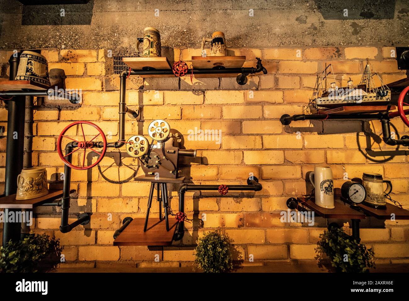 Retro diy hi-res stock photography and images - Alamy