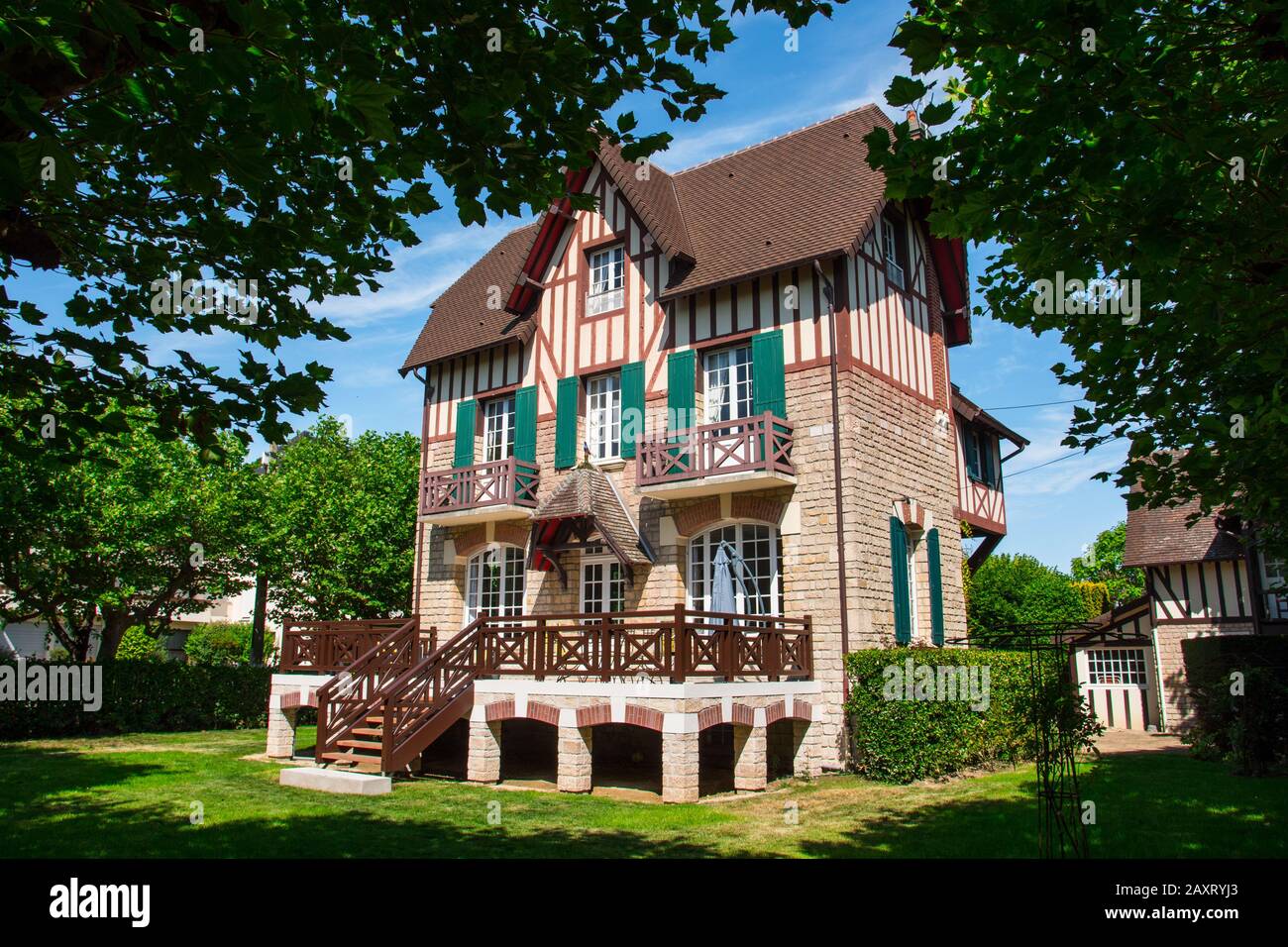 Typical old french manor house hi-res stock photography and images - Alamy
