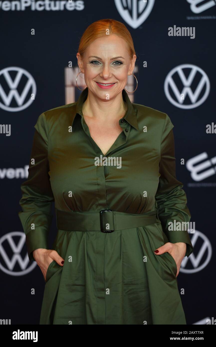 Munich, Deutschland. 12th Feb, 2020. Esther KUHN (actress), single ...