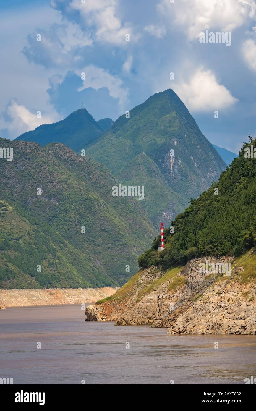Landscape and scenery of the mighty Yangtze River, China Stock Photo ...