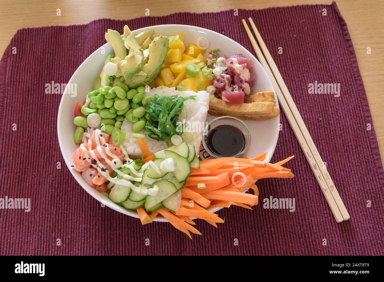 Pokebowl hi-res stock photography and images - Alamy