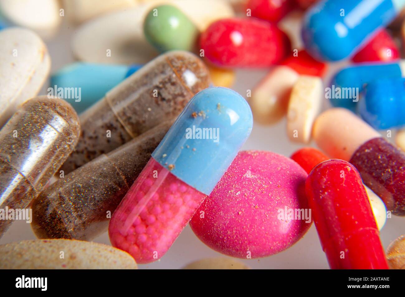 Pill mold hi-res stock photography and images - Alamy