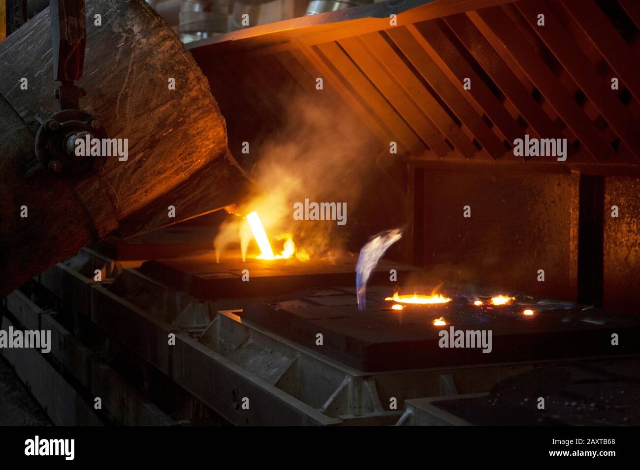 Car pattern flame hi-res stock photography and images - Alamy