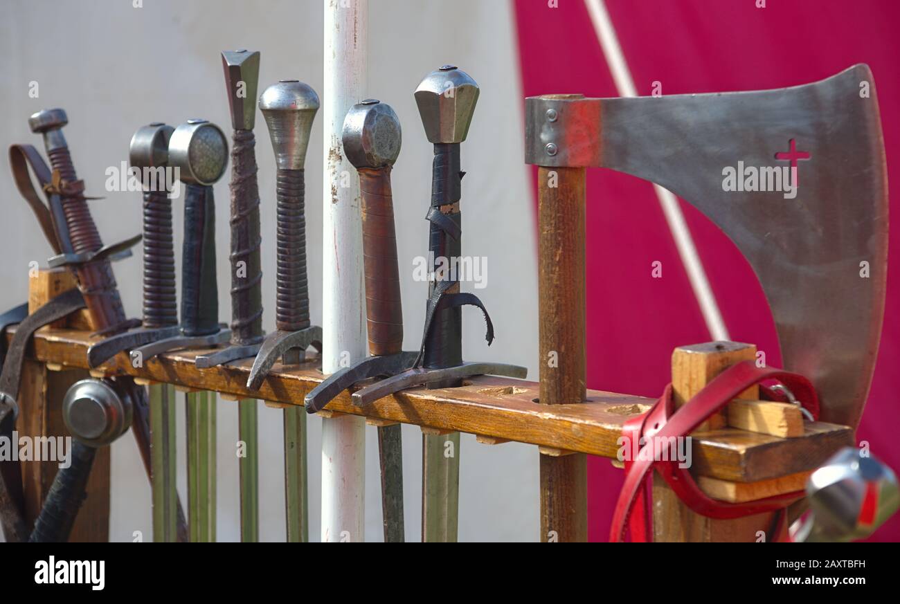 Wooden sack full of medieval weapons Stock Photo - Alamy