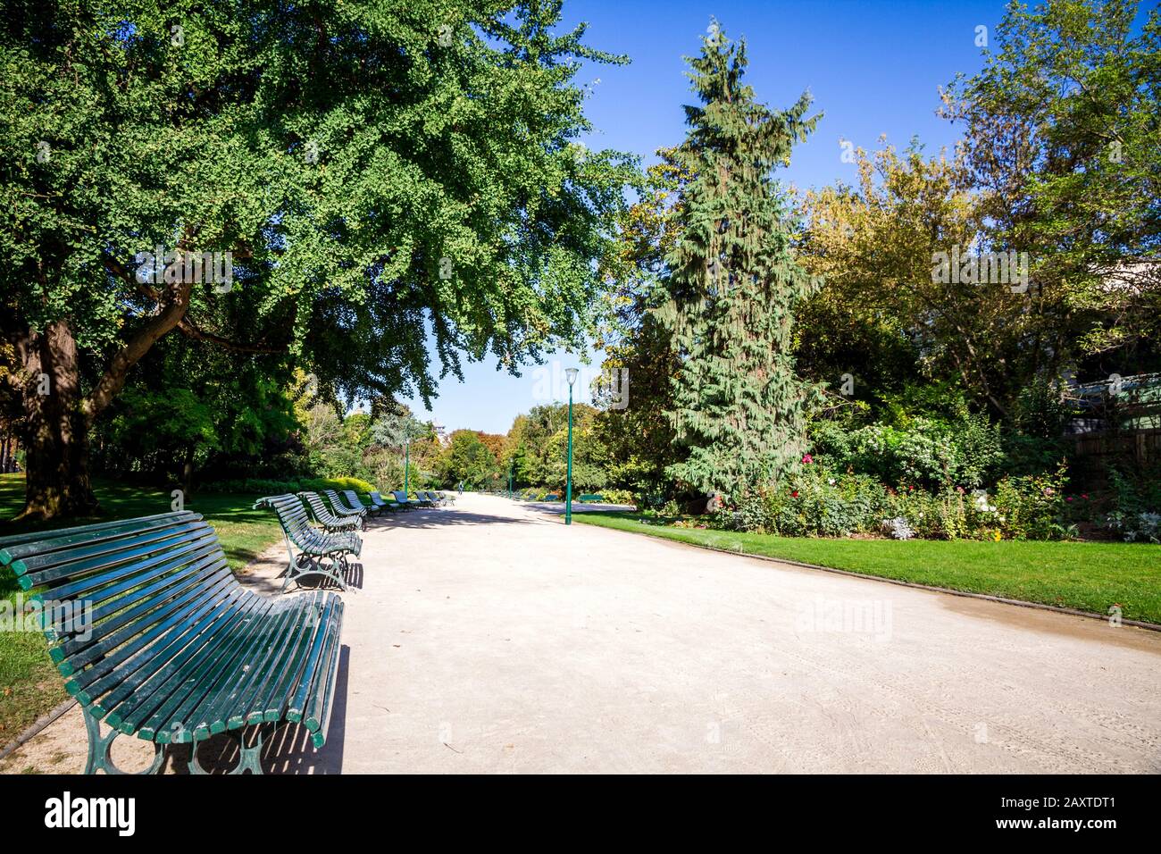 Jardins des champs elysees paris hi-res stock photography and images ...