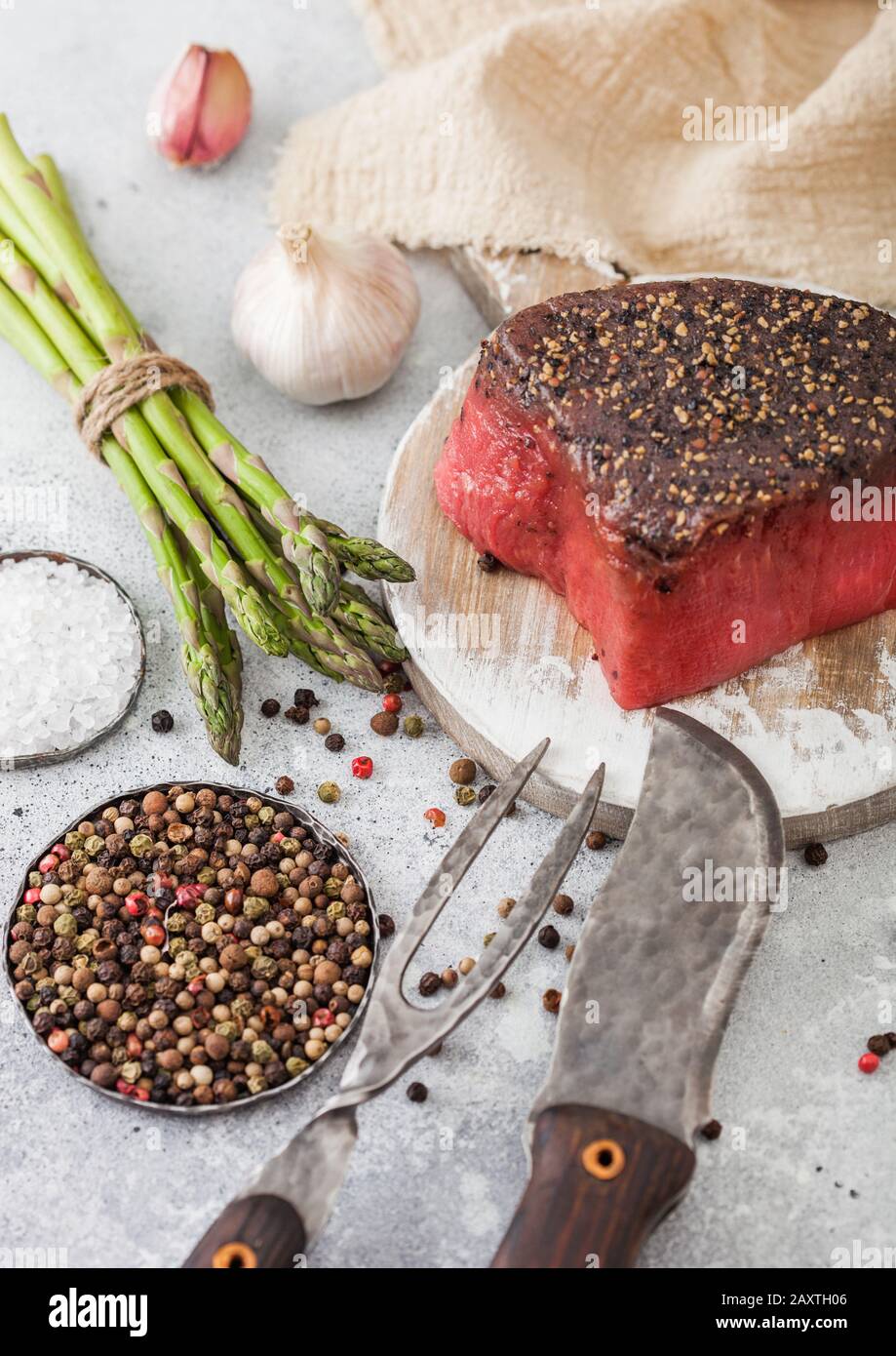 Roast joint beef garlic hi-res stock photography and images - Alamy