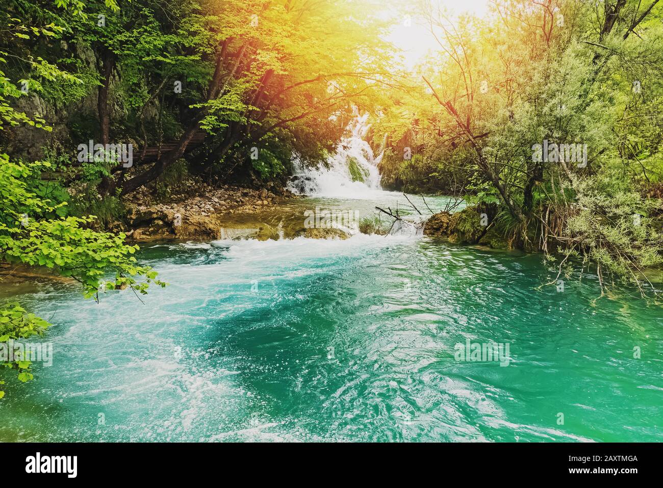 Emerald green water hi-res stock photography and images - Alamy