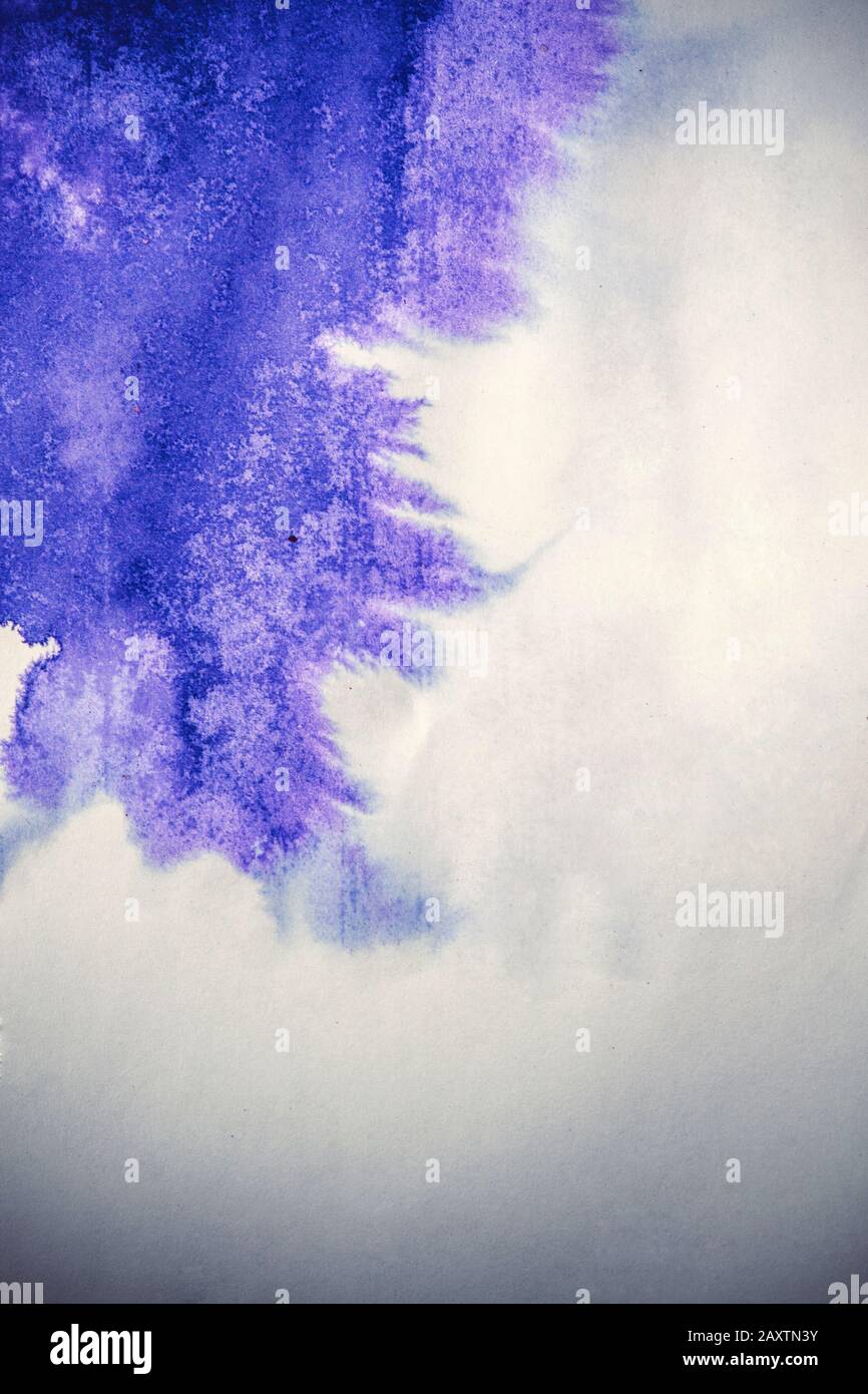 Ink spot spreads on hi-res stock photography and images - Alamy