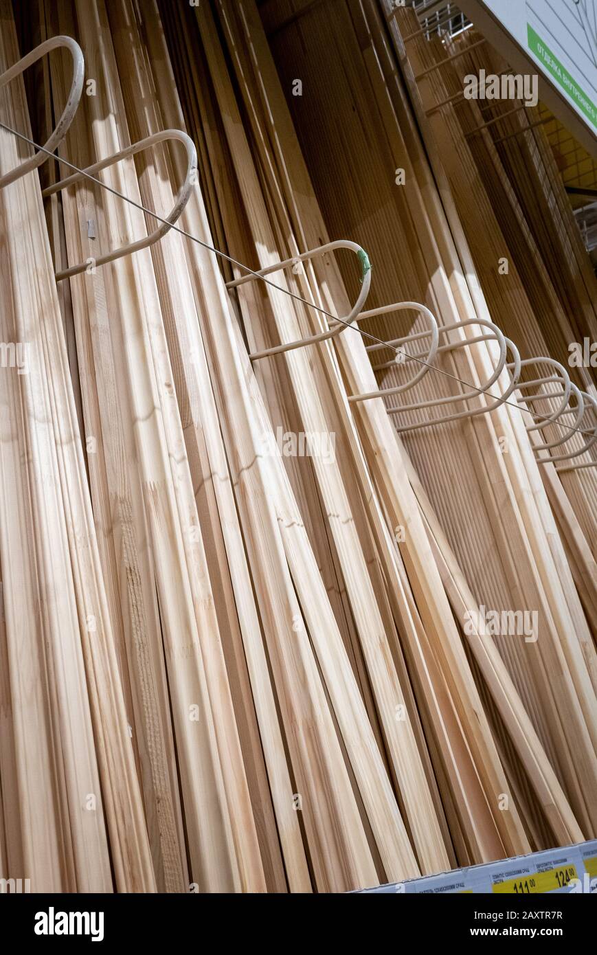 Hip of wooden planks in a construction shop Stock Photo - Alamy