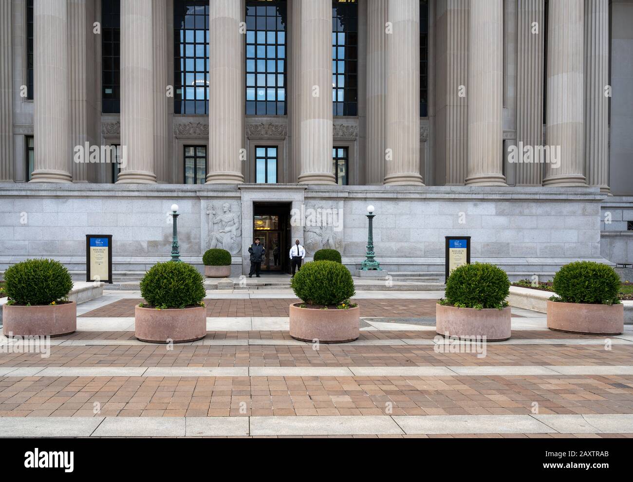 Washington dc national archives museum hi-res stock photography and ...