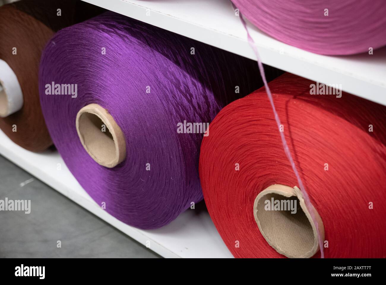 Cotton sewing threaded reels in a sewing shop Stock Photo - Alamy